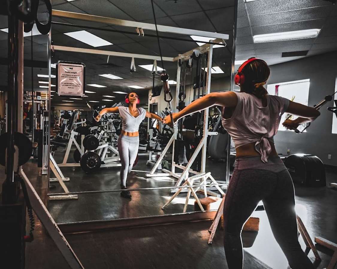 M fitness store