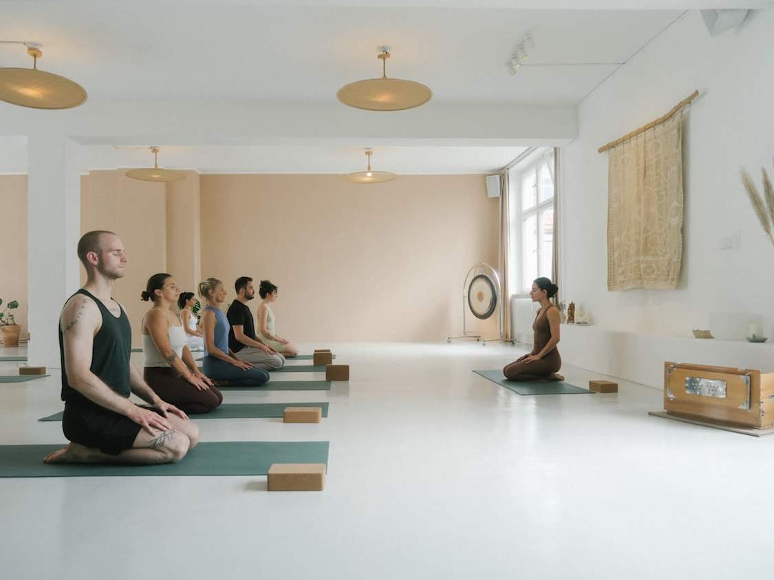 Yoga on the Move - The Shala: lê avaliações e reserva aulas na ClassPass