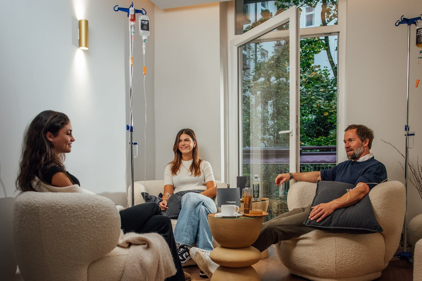 Drip Drip IV Therapy Bar - Berlin: Read Reviews and Book Classes on ...