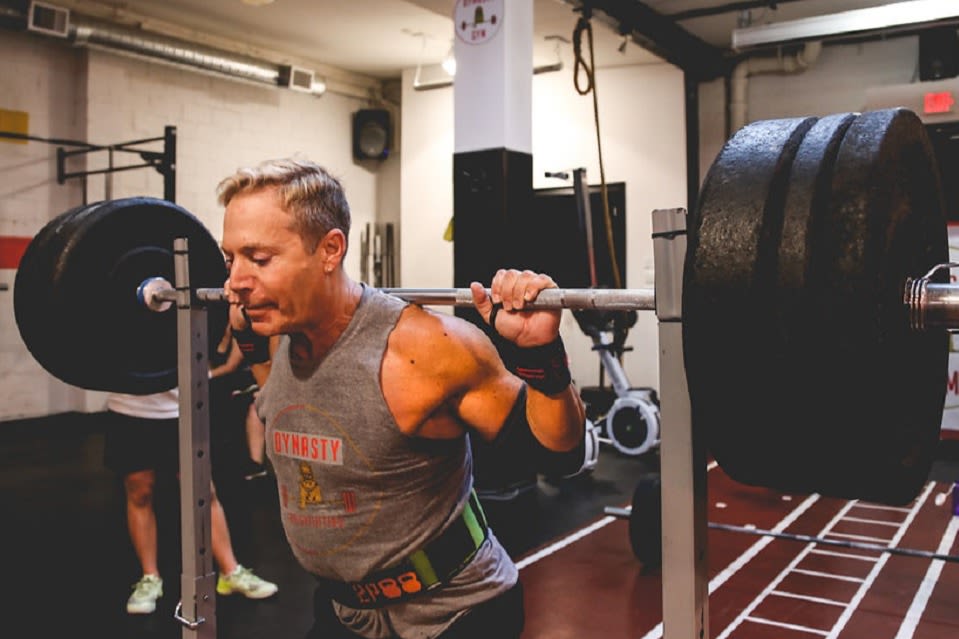 Dynasty Gymのレビューを読み、ClassPassでクラスを予約する