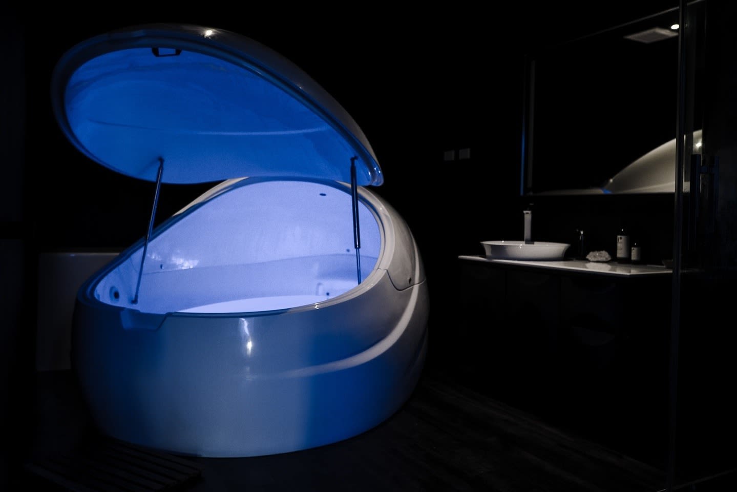 Infinity Float: Read Reviews and Book Classes on ClassPass