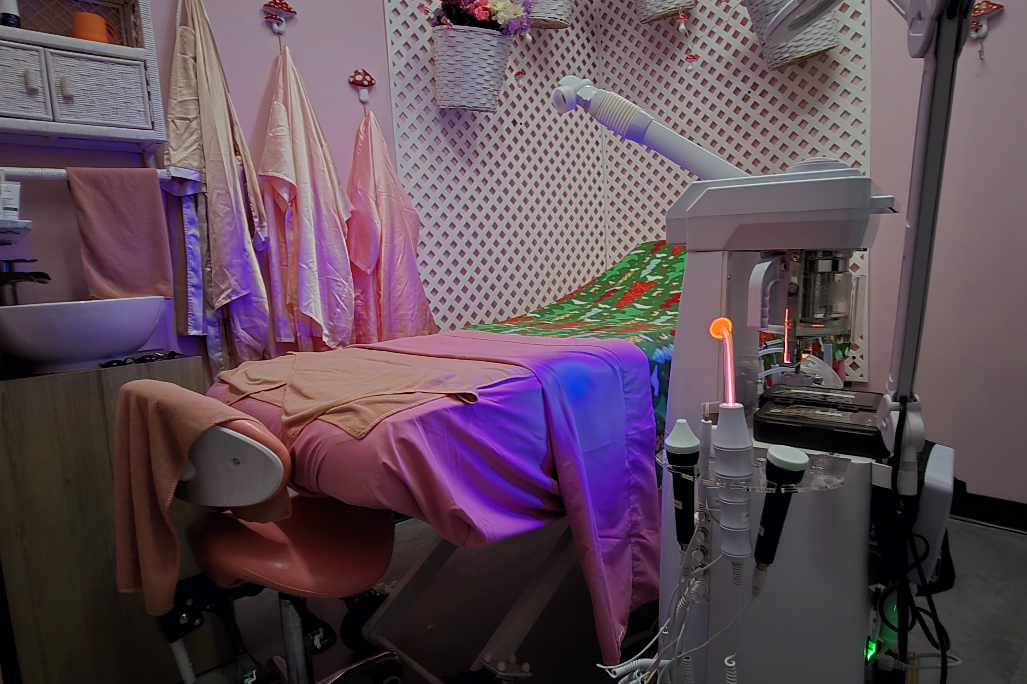 The Pamper Cottage: Read Reviews and Book Classes on ClassPass