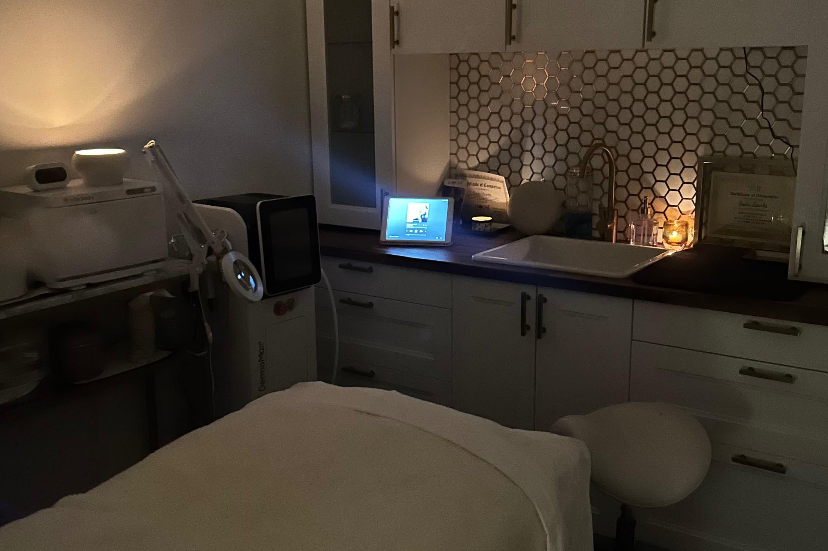 Spark Beauty Aesthetics: Read Reviews and Book Classes on ClassPass
