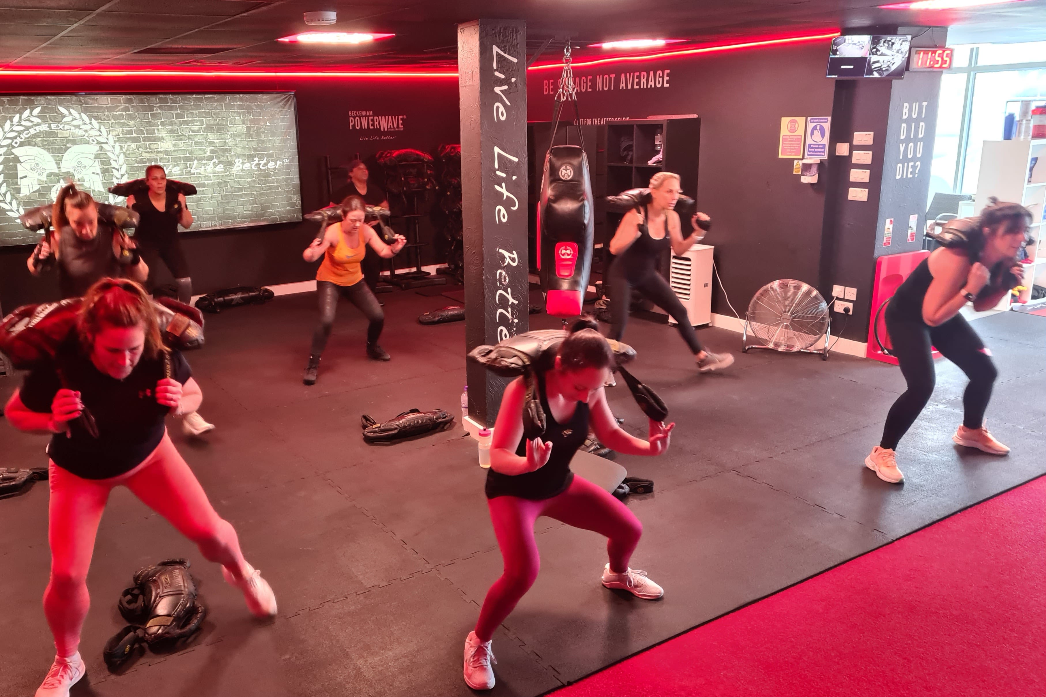 PowerWave Fitness Hub Beckenhamのレビューを読み、ClassPassでクラスを予約する