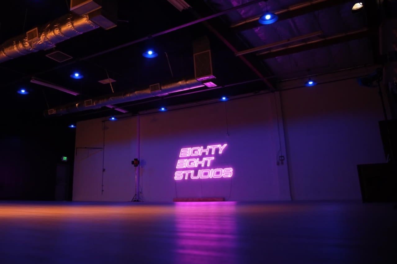 Eighty Eight Studiosのレビューを読み、ClassPassでクラスを予約する