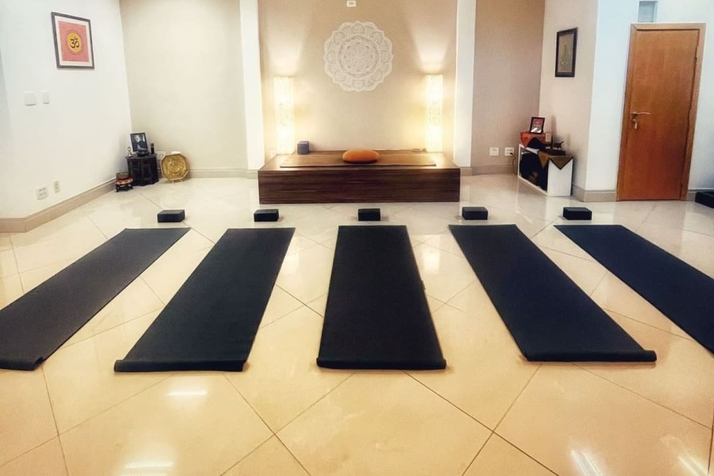 Dharma Yoga SPのレビューを読み、ClassPassでクラスを予約する