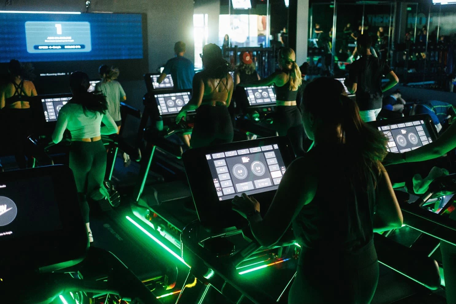 Nike Running Studio - Austin: The Groveのレビューを読み、ClassPassでクラスを予約する