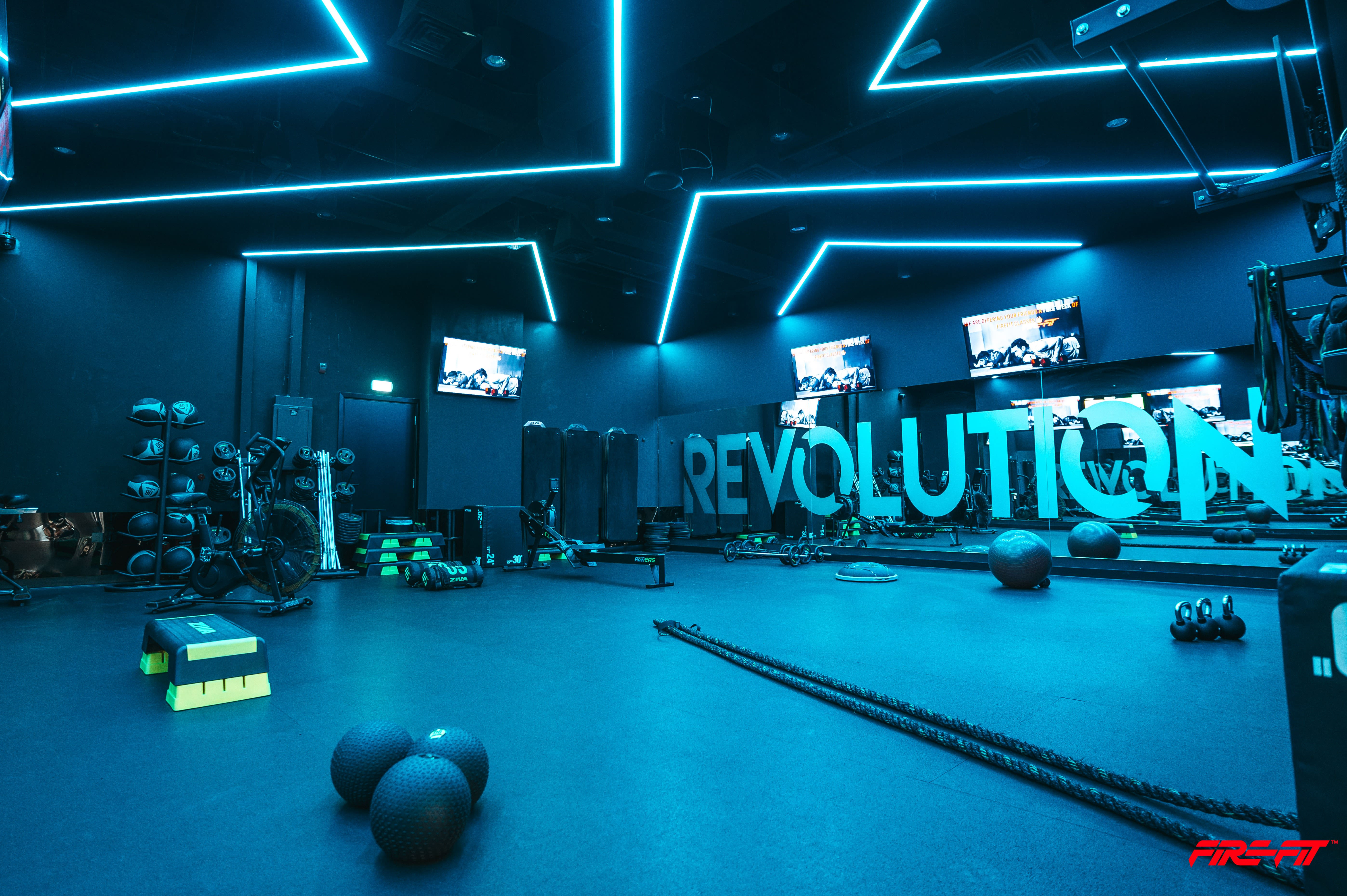 FireFit - Marina Squareのレビューを読み、ClassPassでクラスを予約する