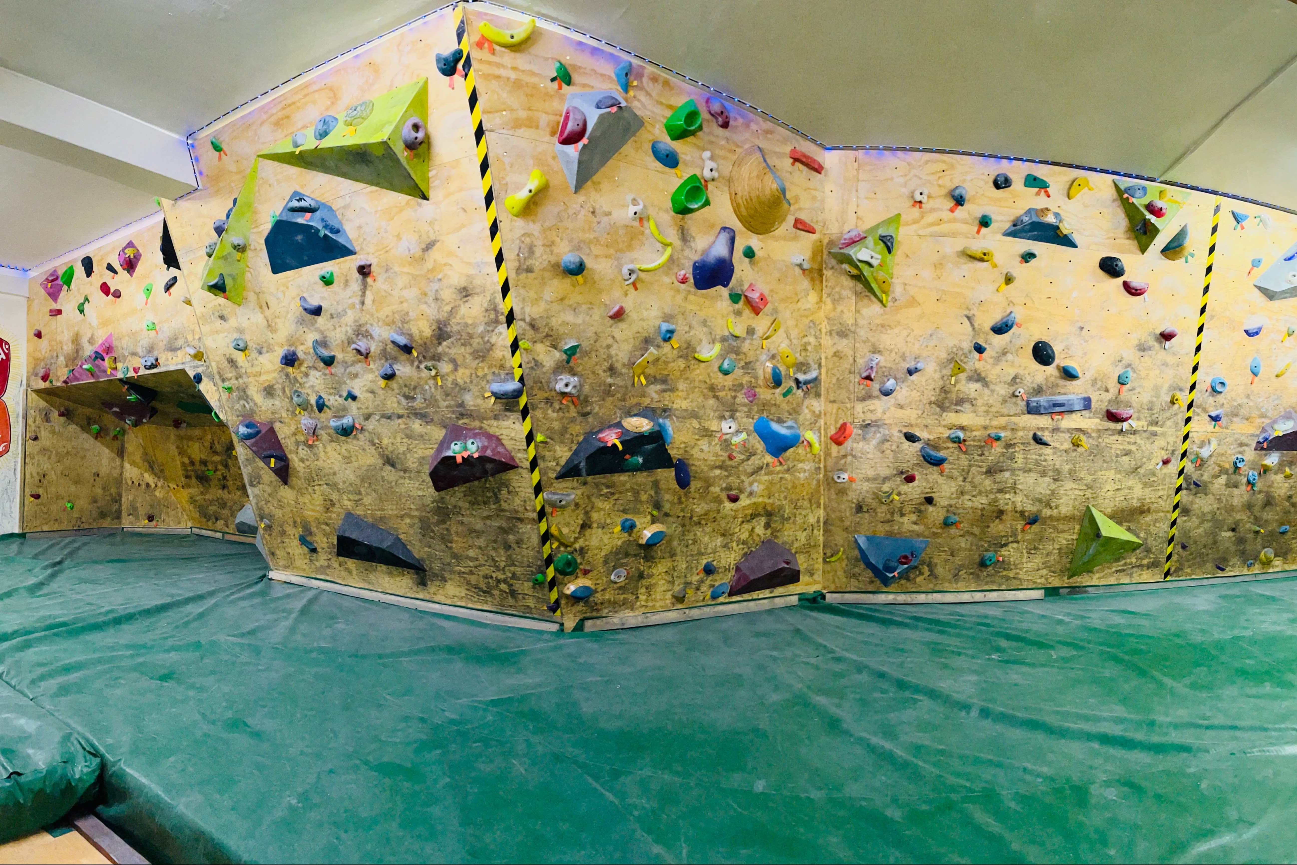 Summit Boulder: Read Reviews and Book Classes on ClassPass