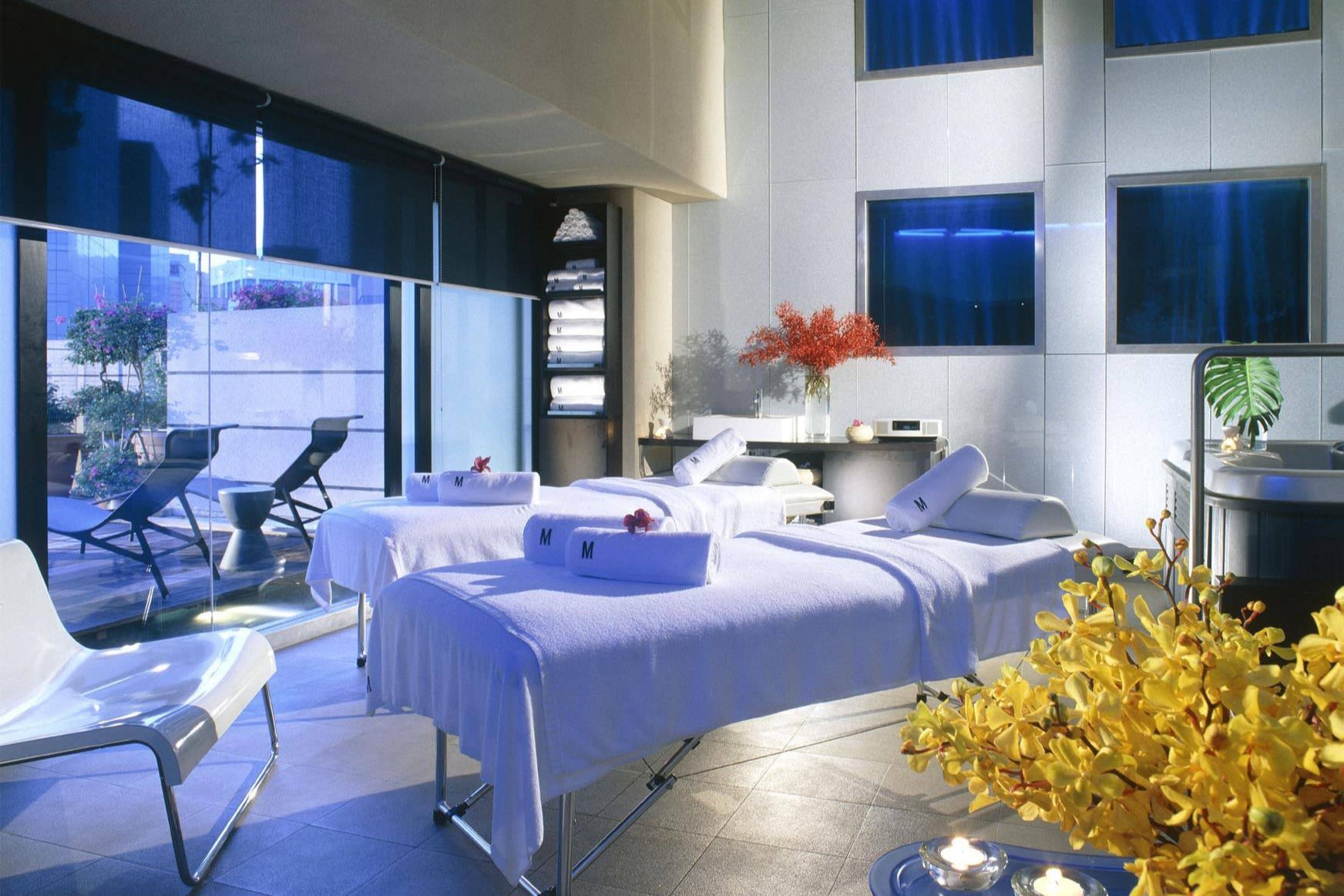 HAACH - Raffles City: Lies Bewertungen und buche Kurse auf ClassPass