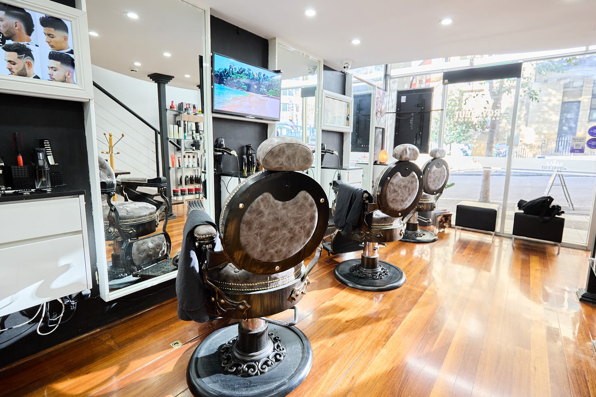 Royal Cut Barber & Hair Salon : Lire les avis et réserver des cours sur ...