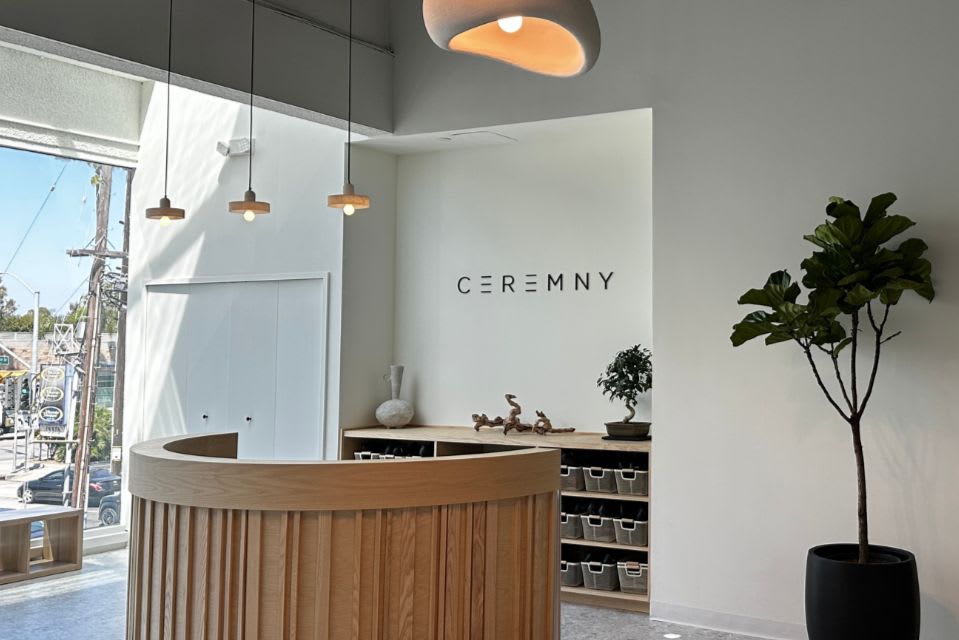 CEREMNYのレビューを読み、ClassPassでクラスを予約する