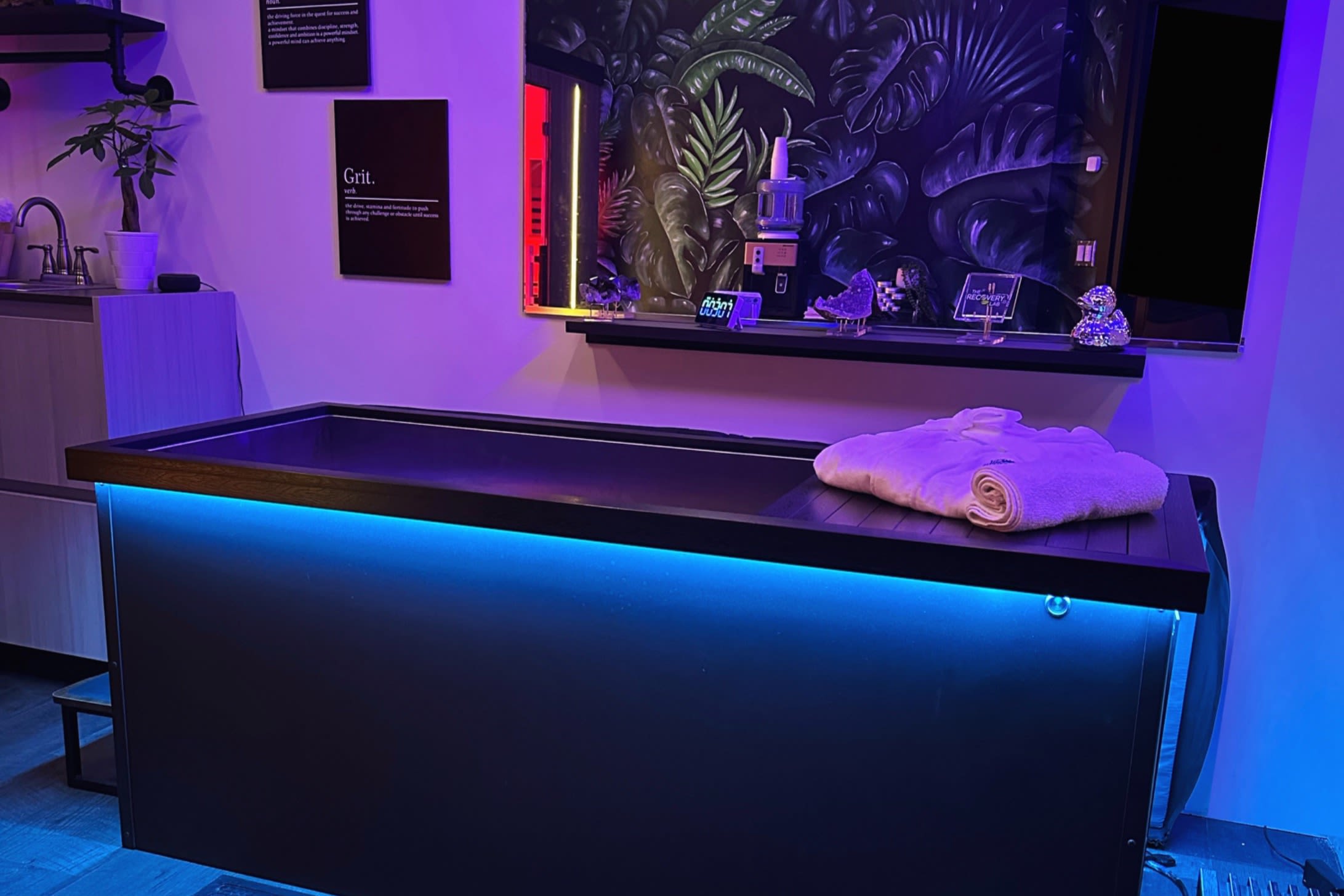 The Recovery Lab: Read Reviews and Book Classes on ClassPass