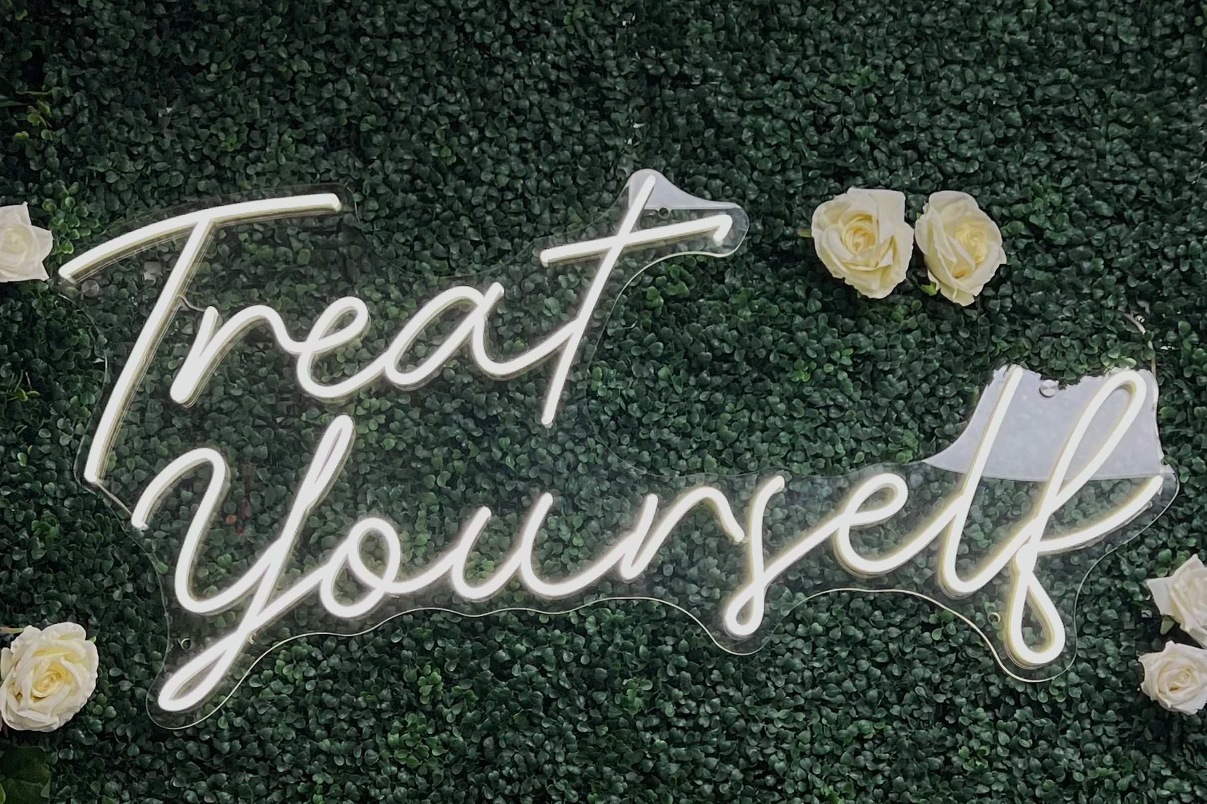 Illuminate Aesthetics Lounge: Read Reviews and Book Classes on ClassPass