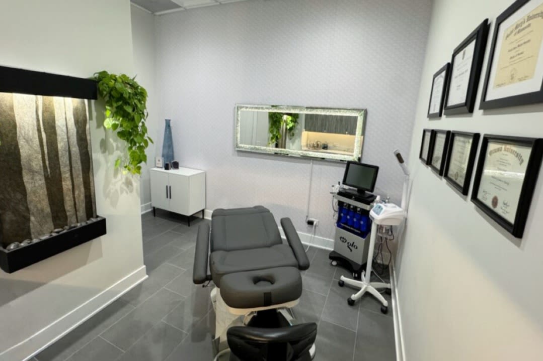 Glo Nail Salon and MedSpa: Read Reviews and Book Classes on ClassPass