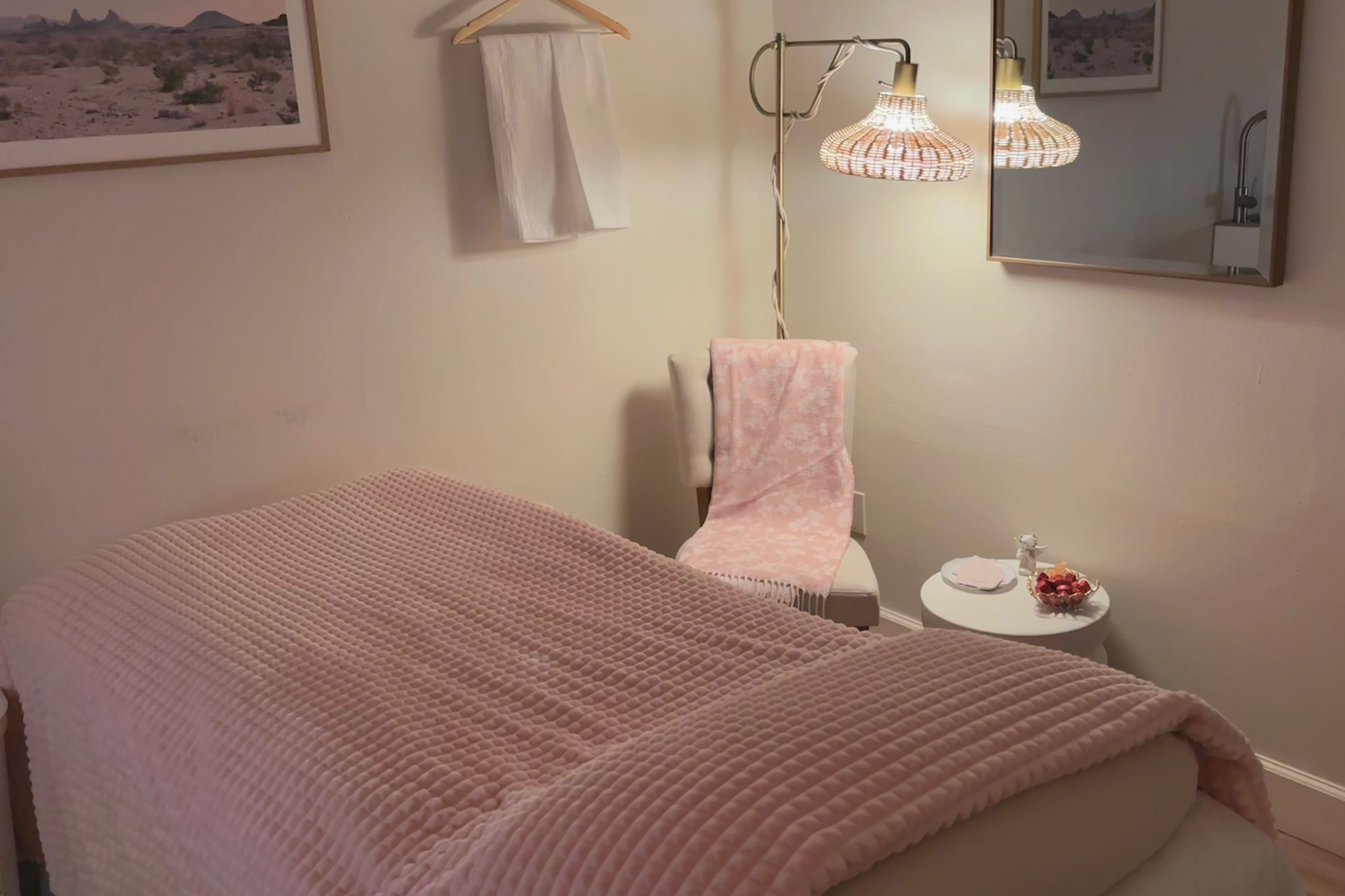 Love Letter Aesthetics: Read Reviews and Book Classes on ClassPass