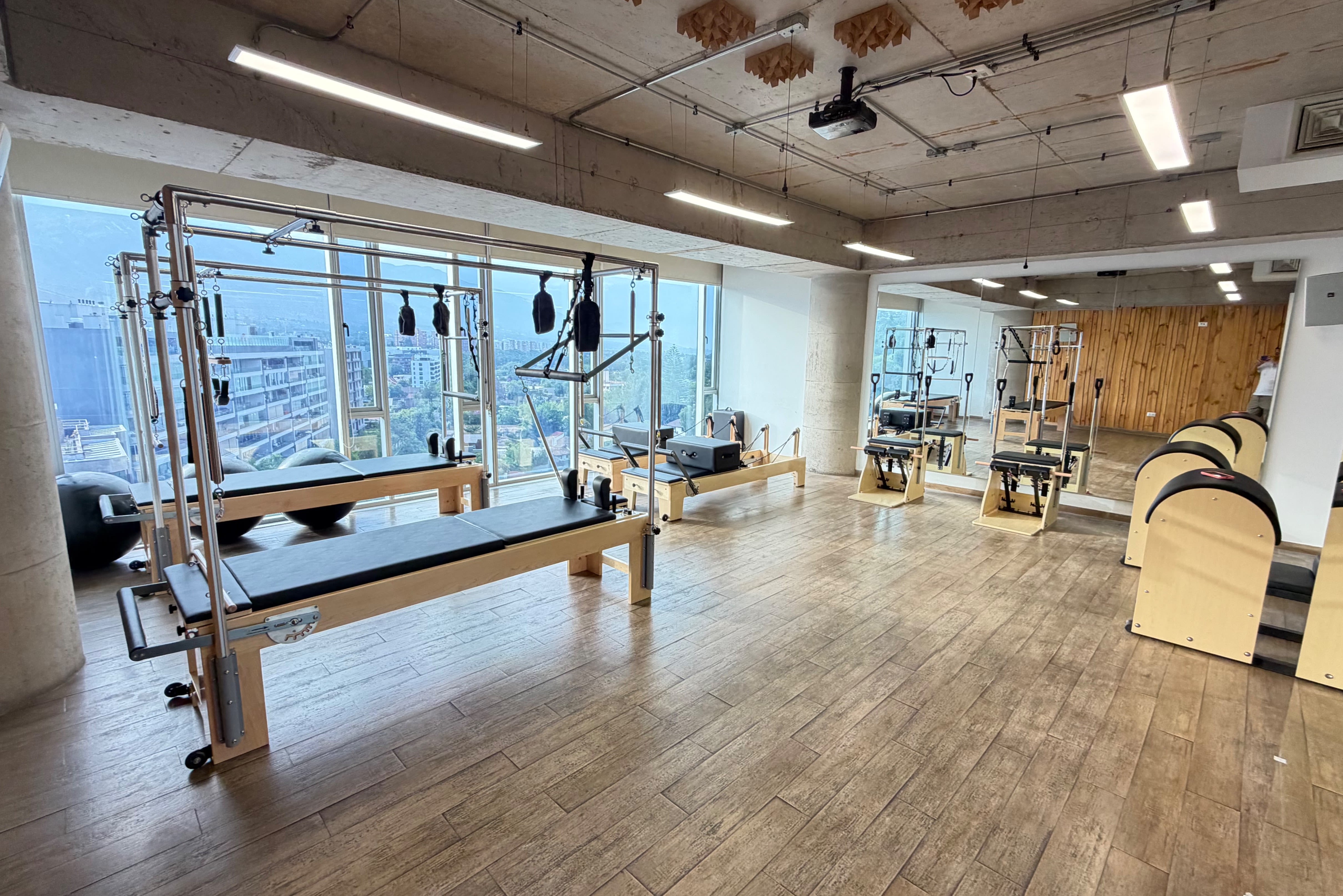 Meu Pilates Los Dominicos: Lies Bewertungen und buche Kurse auf ClassPass