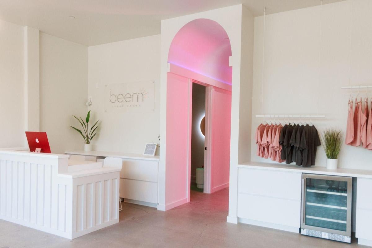 beem Light Sauna - San Mateo: Lees recensies en boek lessen met ClassPass