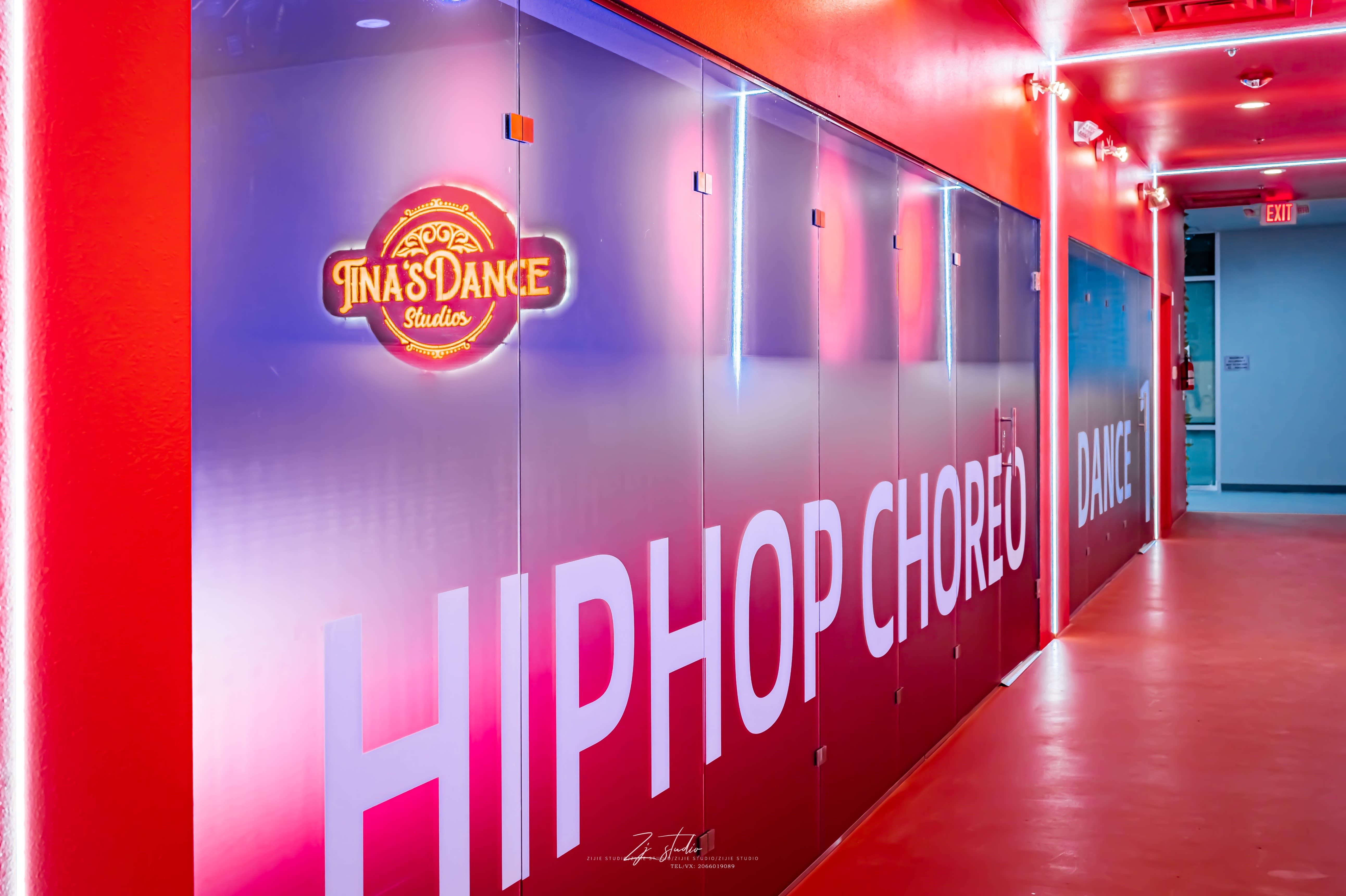 Tina's Dance Studiosのレビューを読み、ClassPassでクラスを予約する