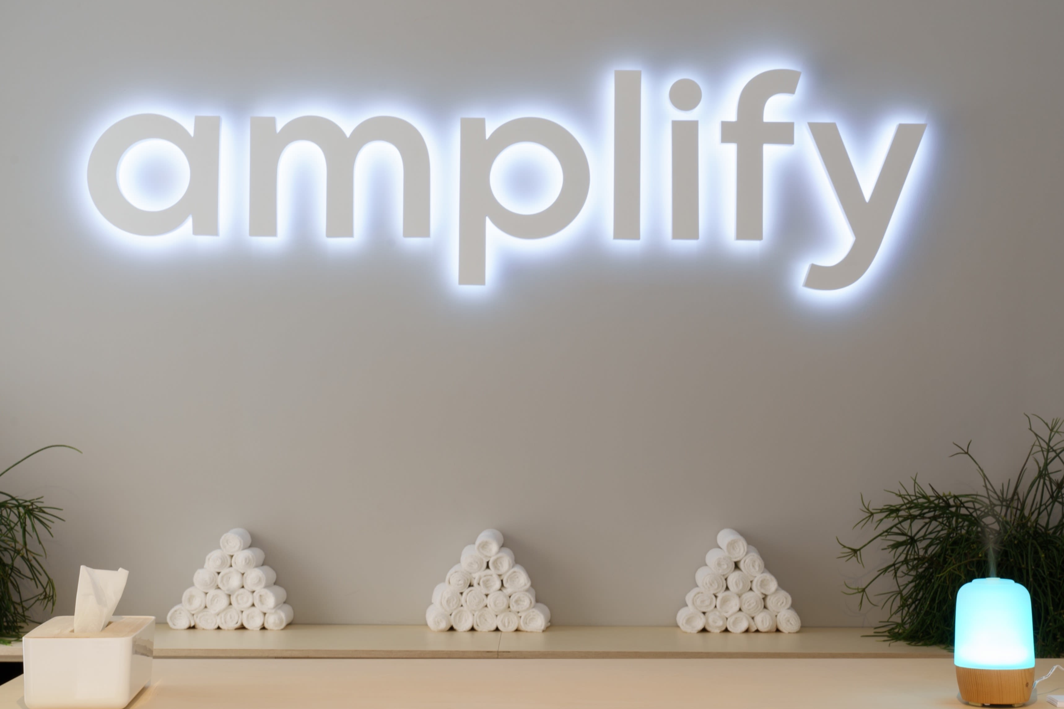 Amplify Nice: Read Reviews and Book Classes on ClassPass