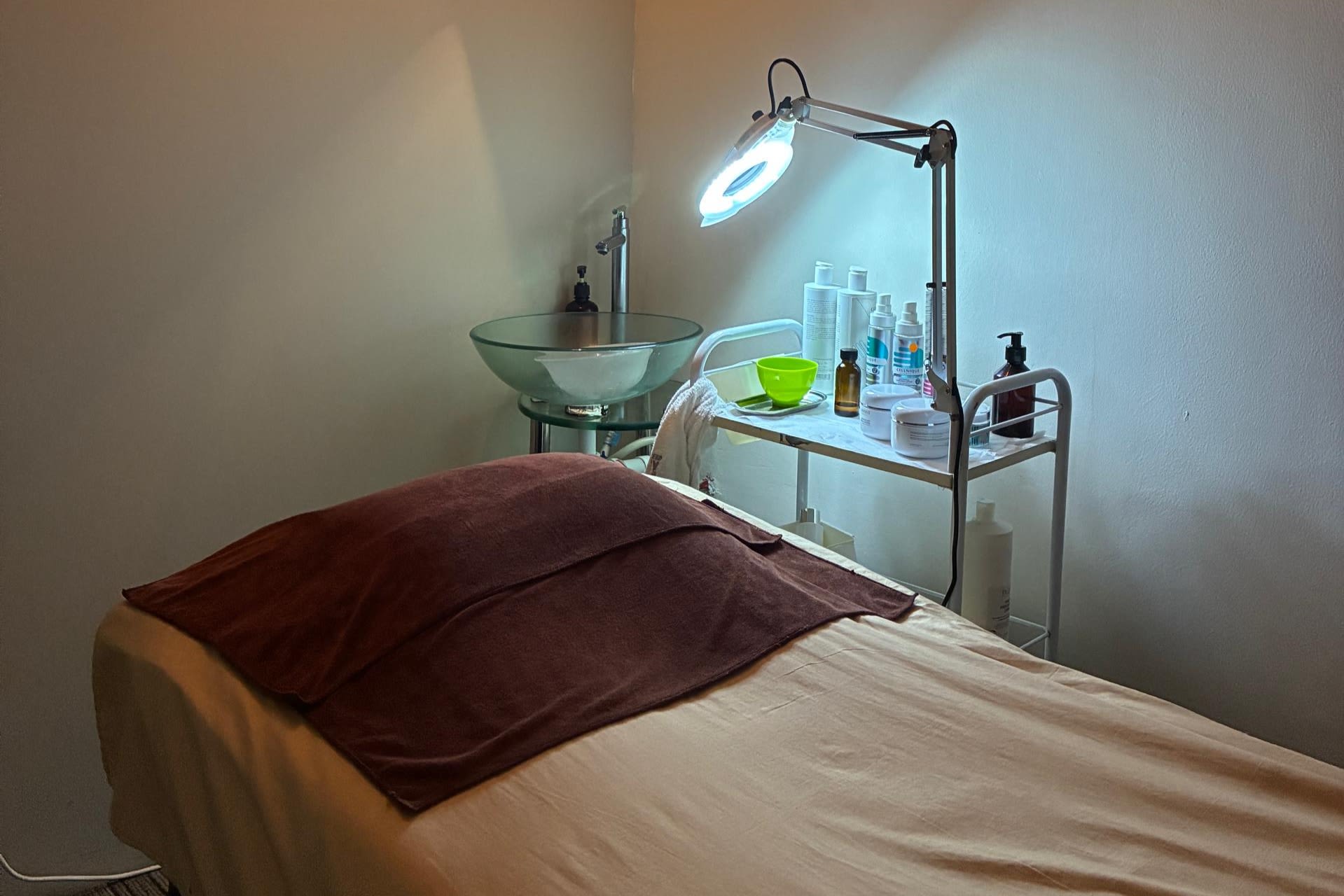 Oasis Beauty: Read Reviews and Book Classes on ClassPass