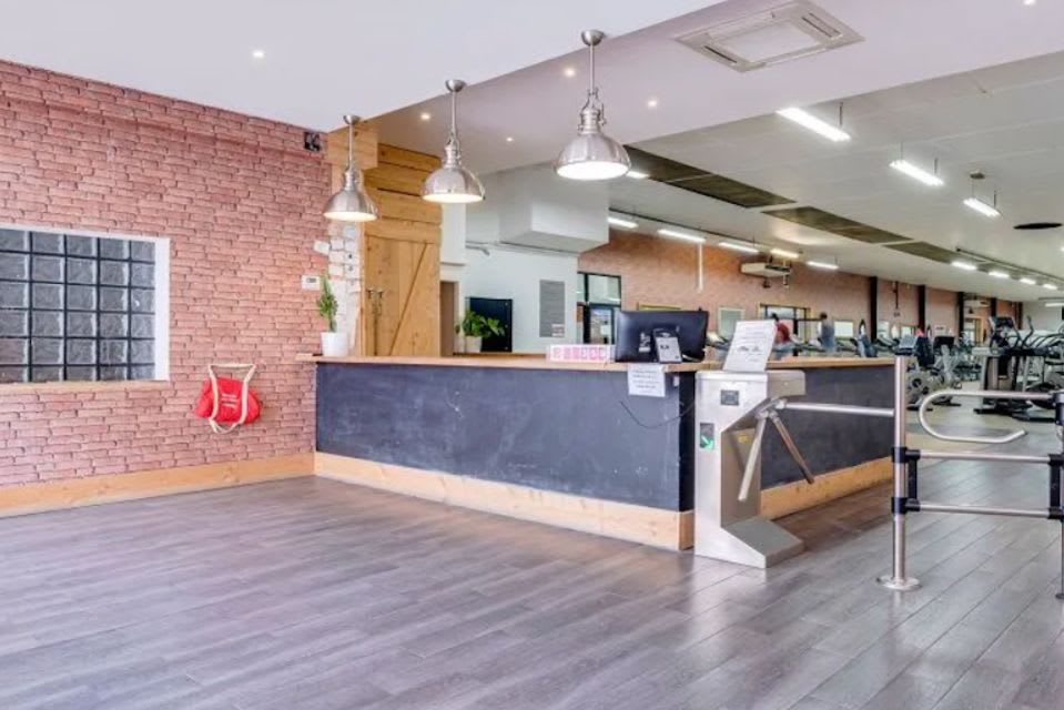 Magic Form - Cachan: Lees recensies en boek lessen met ClassPass