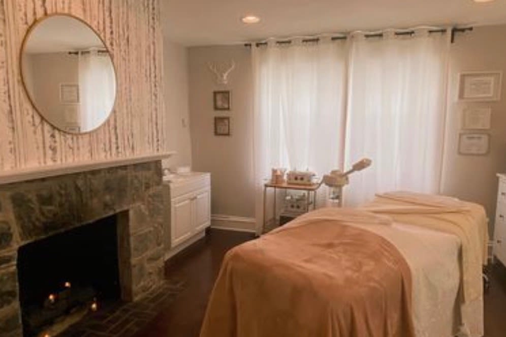 Flutter Salon & Spa: Read Reviews and Book Classes on ClassPass