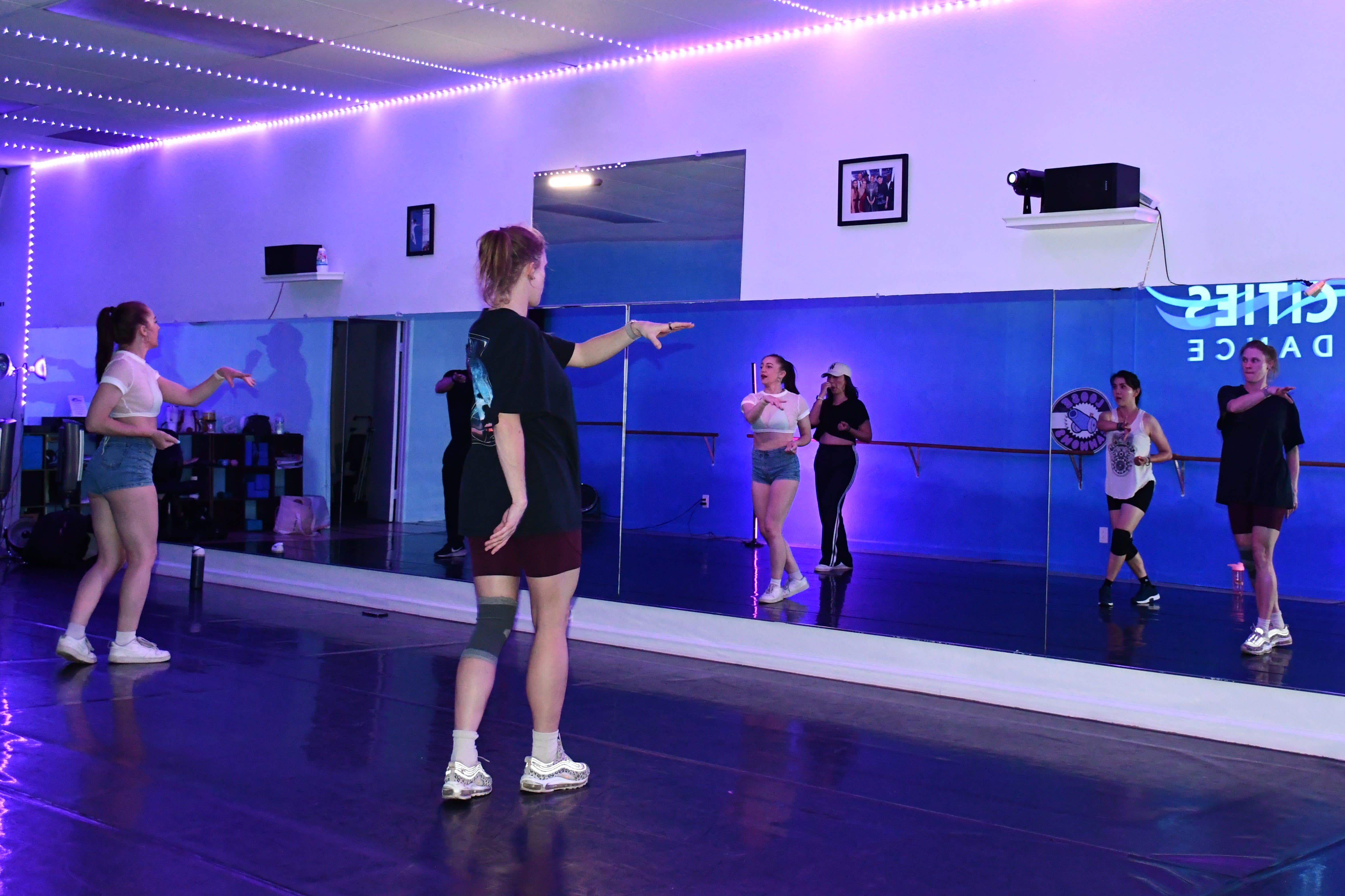 Beach Cities Dance Studio : Lire les avis et réserver des cours sur ClassPass