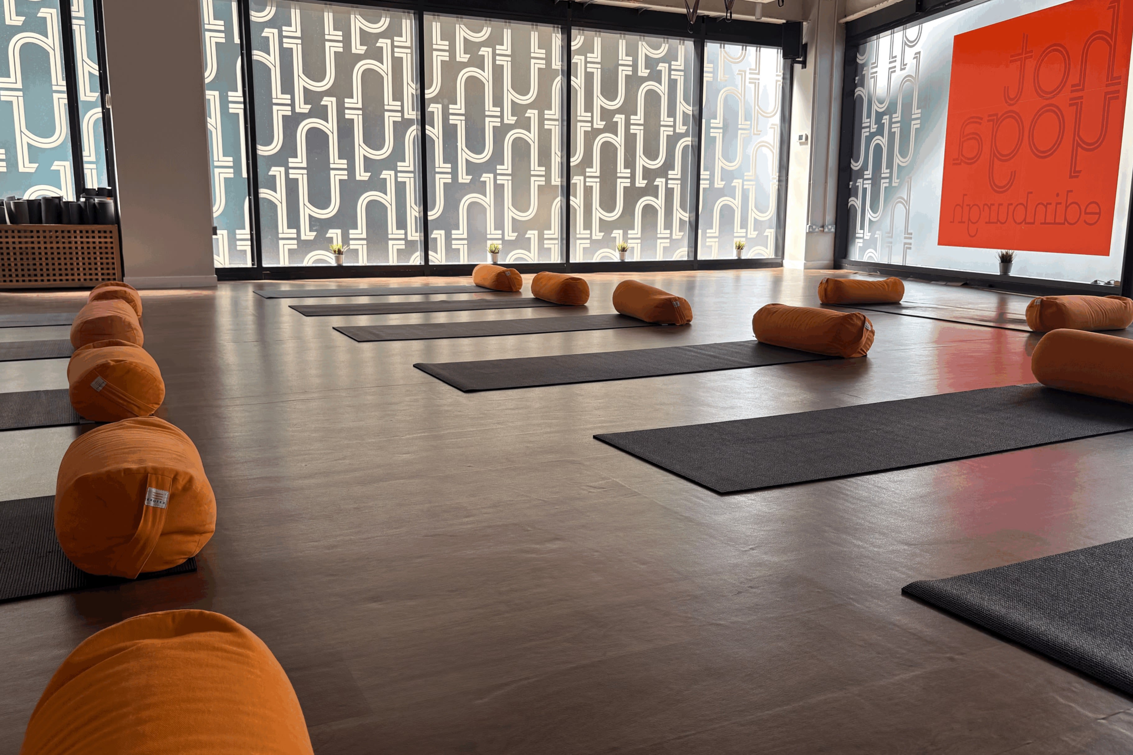 Hot Yoga Edinburgh: Lees recensies en boek lessen met ClassPass