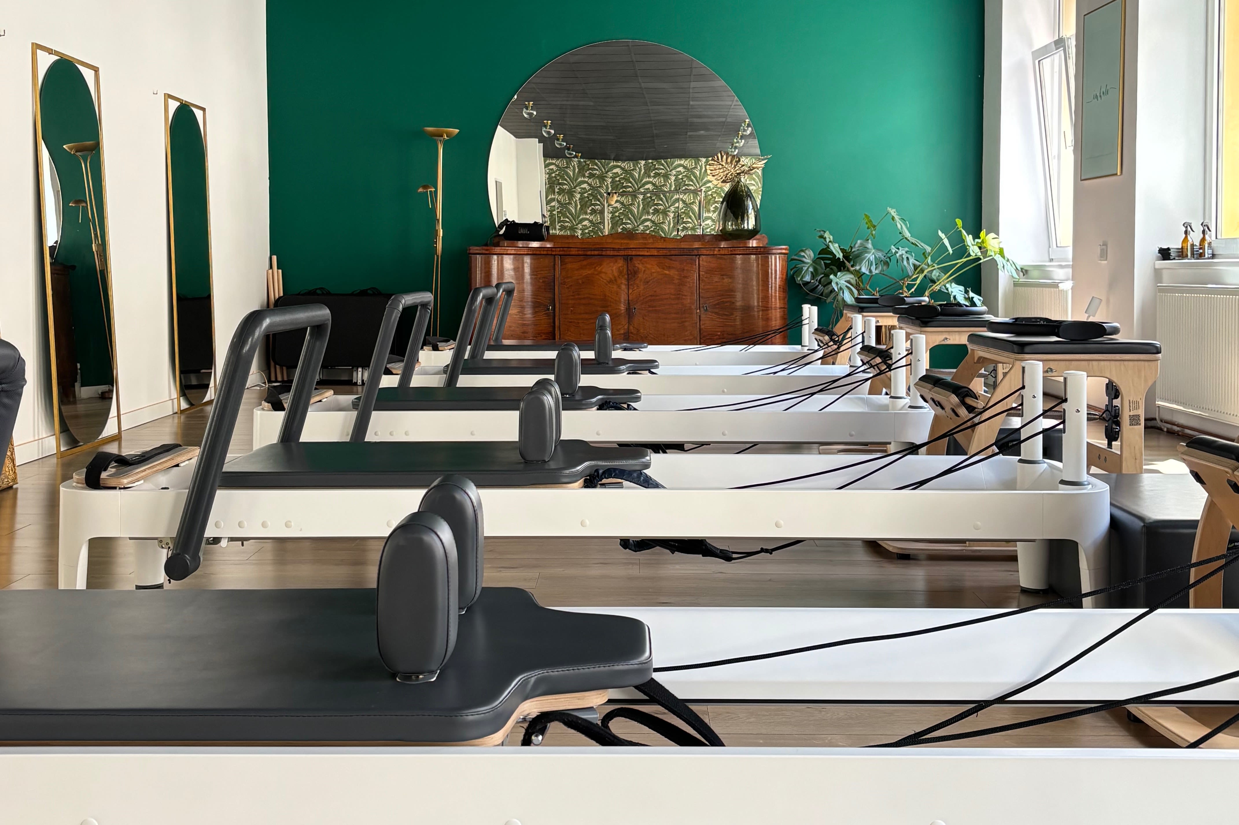 DIE DER Studio Vienna: Read Reviews and Book Classes on ClassPass