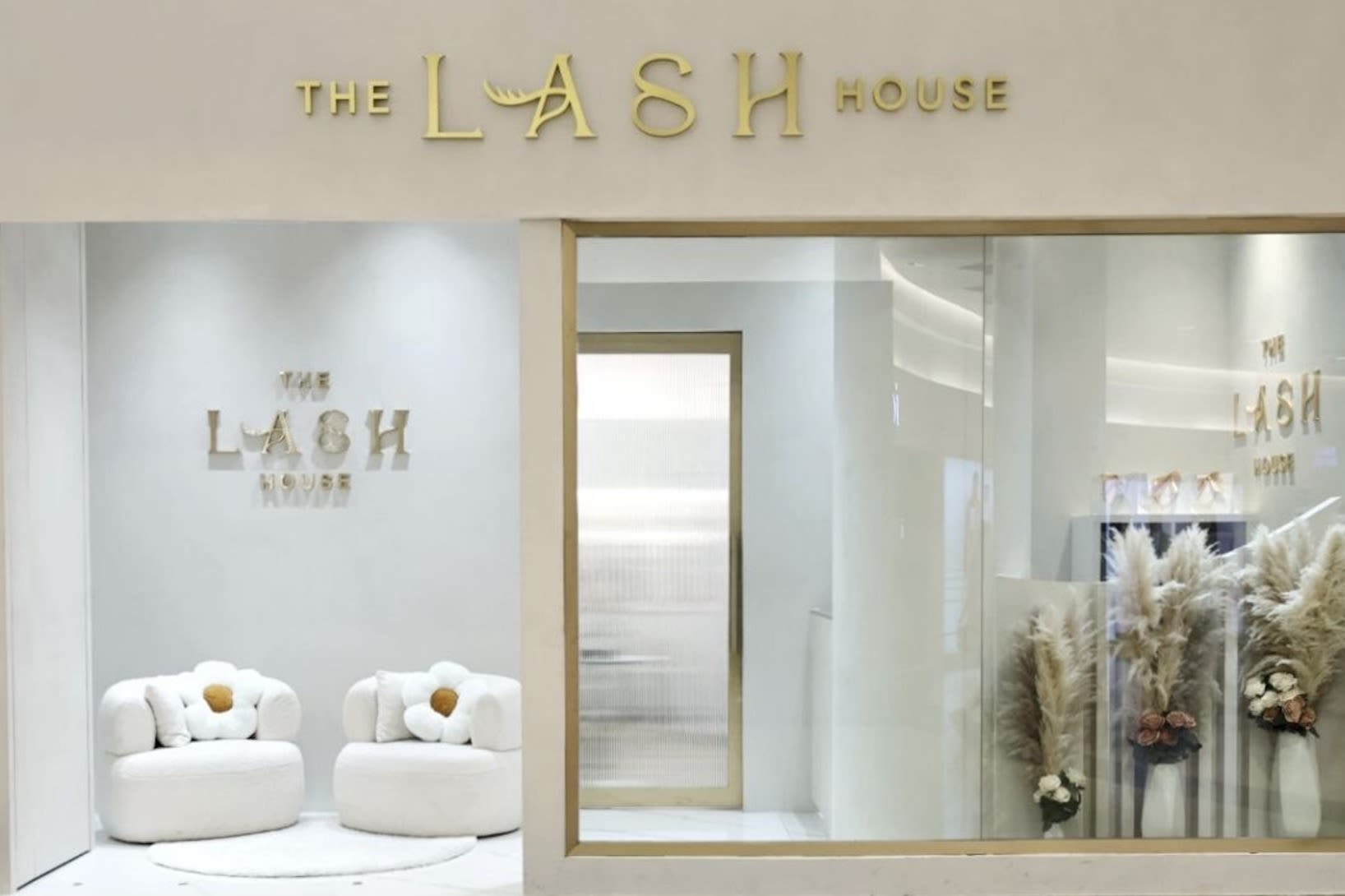 The Lash House: Read Reviews and Book Classes on ClassPass